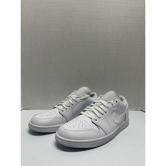 Jordan | Shoes | Air Jordan Low Triple White 553558 136 Size 85 Men ...